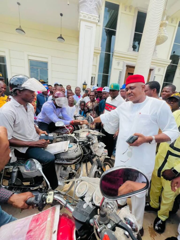 Ezza Youths Stage Solidarity Road Walk In Appreciation Of Senator Ken ...