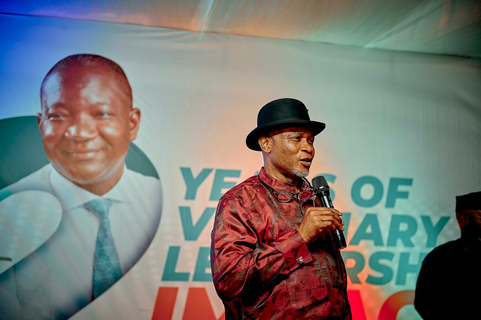 Kaduna lawmaker empowers 3,000 constituents with N400m, shares trucks ...